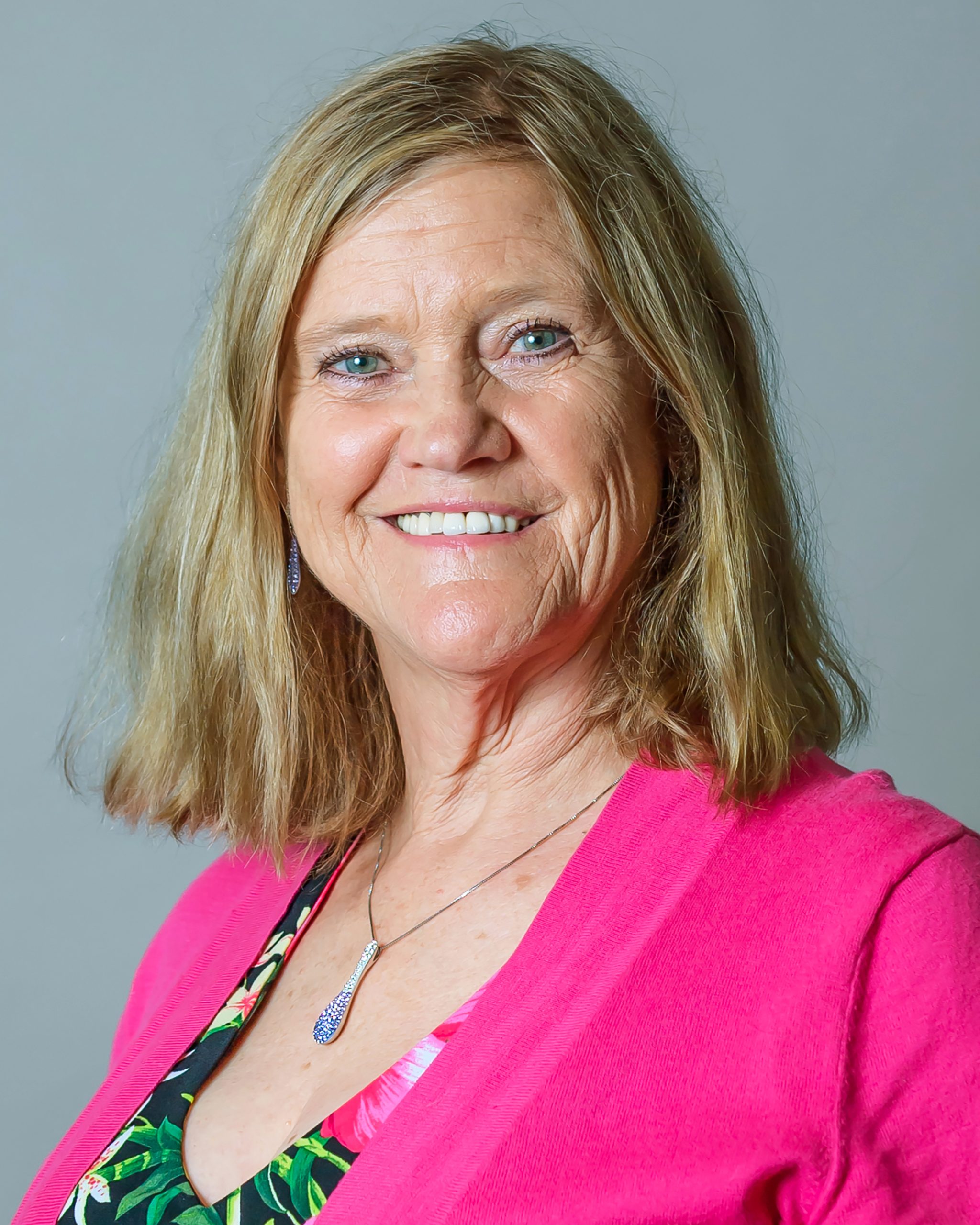 Virginia Whipple's Instagram, Twitter & Facebook on IDCrawl